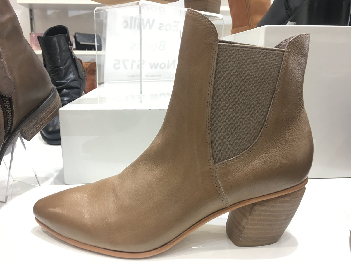 Django & Juliet JINKS – Viva Shoes & Bags
